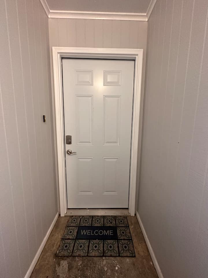 1 Bedroom Apt. Close To Nola. - Chalmette, LA