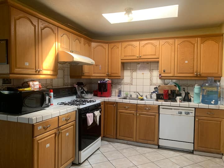 D5 Silicon Valley Hostel - San Jose, CA