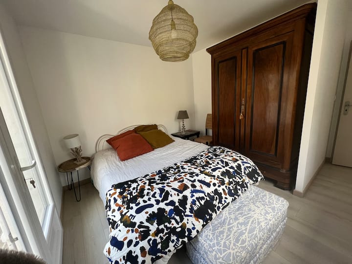 Jolie Maison Face à La Forêt - Salles