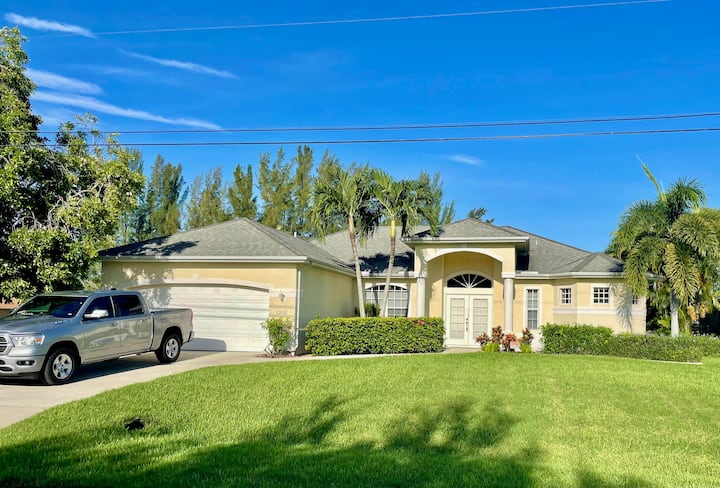 Pool Villa Bellevue Cape Coral Waterview - Cape Coral, FL