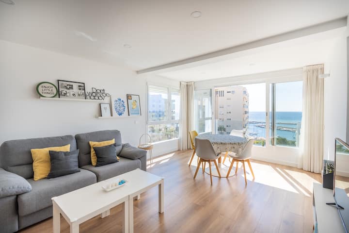 Bright Apartment With Sea Views - Estepona