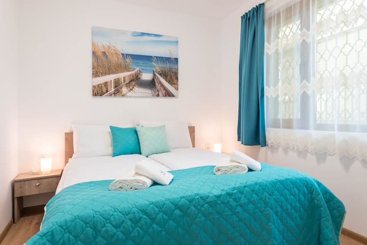 Cozy Little Place In The Heart Of Varna-vazov Str. - Varna