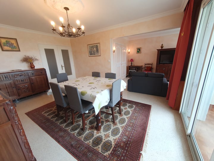 Grand Appartement Lumineux Proche Gare - Presqu'île de Giens