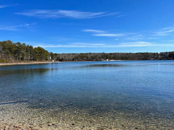 Tranquil Oasis: Water-front Home - Sandwich, MA