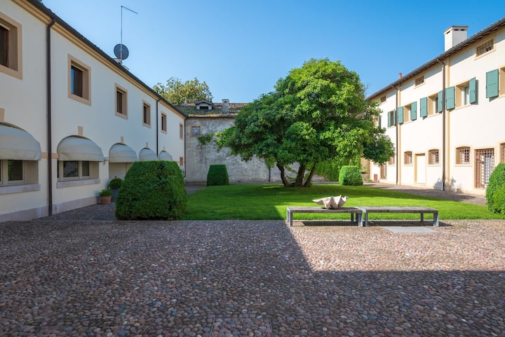 Elegant & Superior Scuderia Villa Molin X6 - Padua