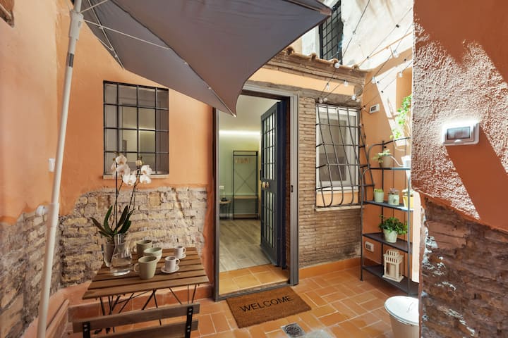 Pellegrino 113: A Tiny House In Rome City Center - Rome