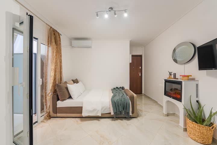 Small Cozy Studio Near Acropolis - Athens