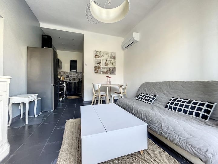 Petite Maison Proche Mer Au Calme - Plage de Sausset les pins
