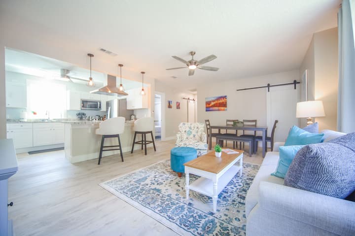 Charming 1930s Cottage Just Minutes From Downtown! - St. Augustine, FL