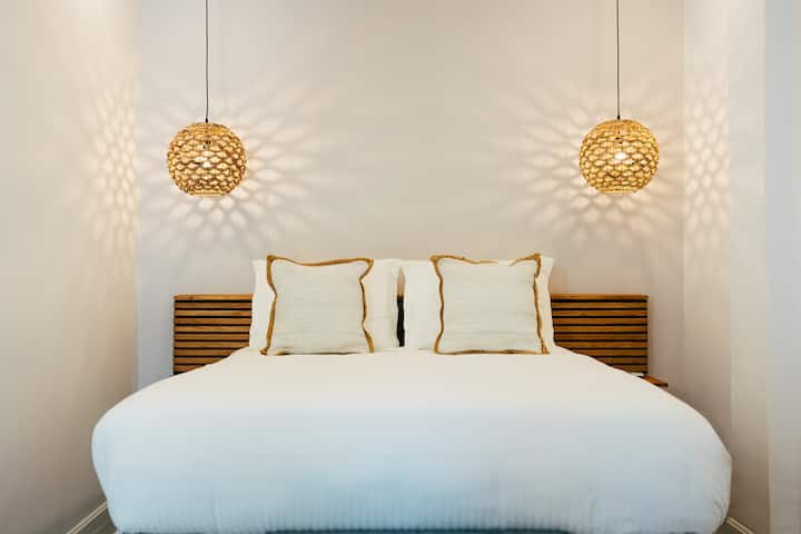 Tranquil 2p. Poolside Studio In Vibrant Pietermaai - Curaçao