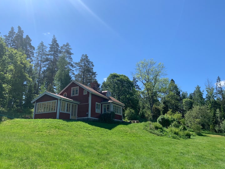 Hus I Sörmland, Egen Badbrygga - Malmköping