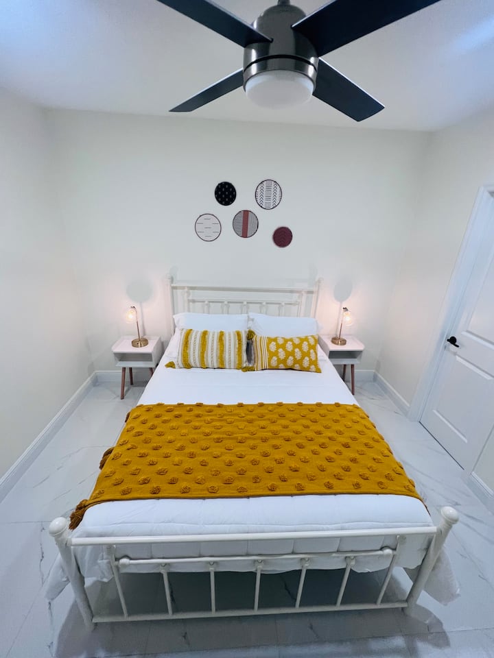 Cozy New Guesthouse To Yourself. - 올랜도