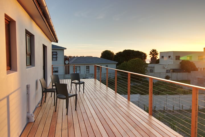 Walker Bay House - De Kelders