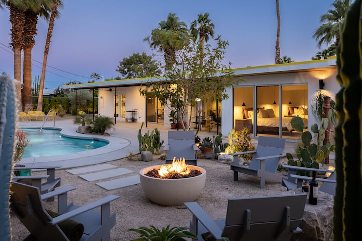 Mid-century Modern Alexander Home In Palm Springs - Palm Springs, CA