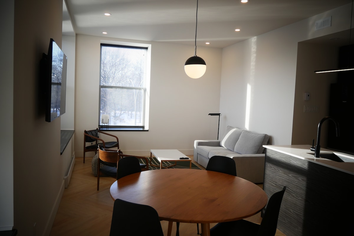 Casa 202 | Appartement MileEnd face au Parc Lahaie - Appartements à ...