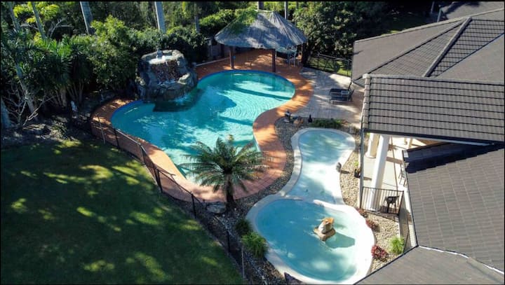 Large Family Getaway Pool Icebath Sauna Gym - Gold Coast