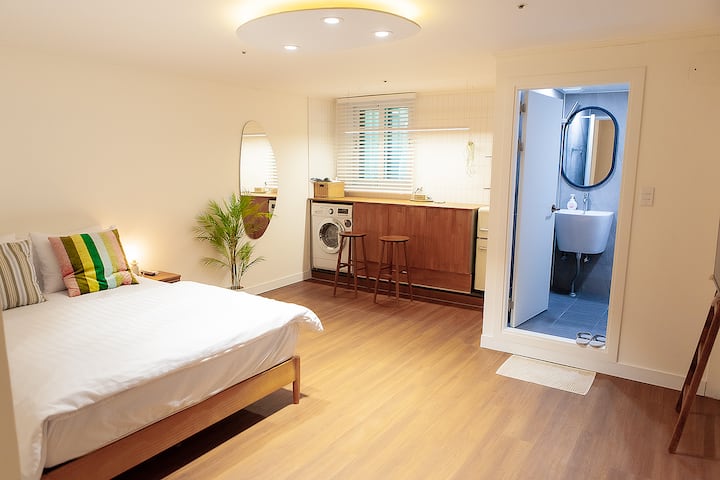 [미호재 부산역점6]@부산역 1분! 라운지 짐보관,감성공간@ - Pusan