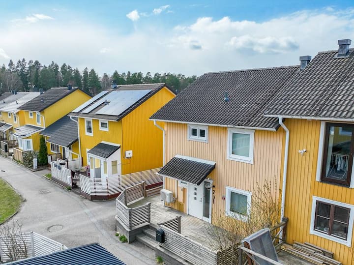 Hus I Märsta - Aéroport de Stockholm-Arlanda (ARN)