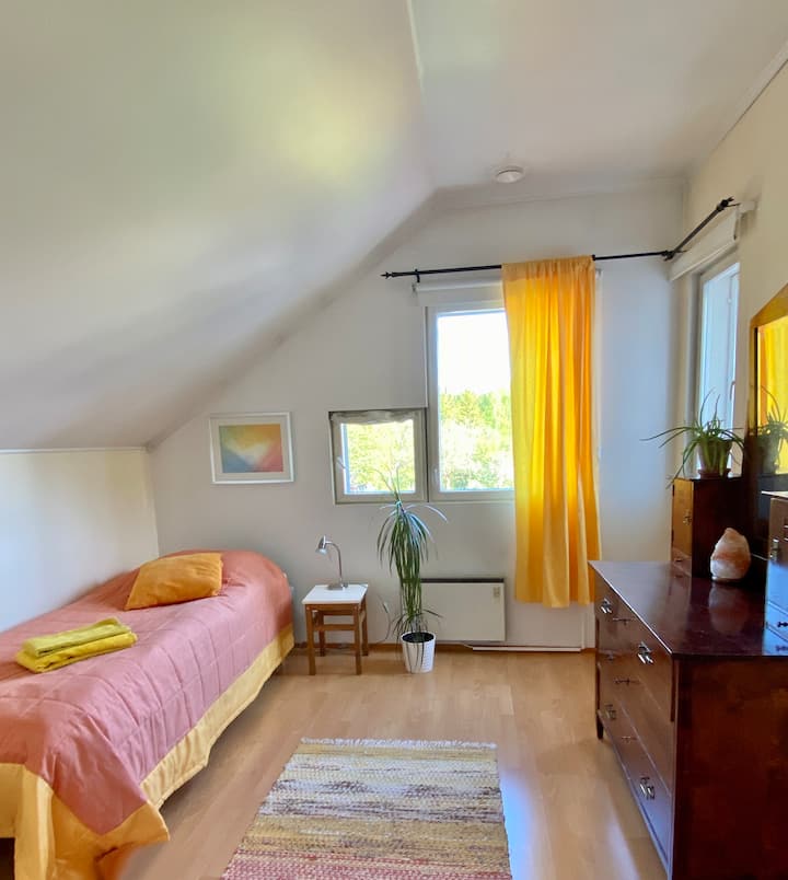 Tilava Talo Puutarhassa, Lähellä Lentokenttää - Aeropuerto de Helsinki-Vantaa (HEL)