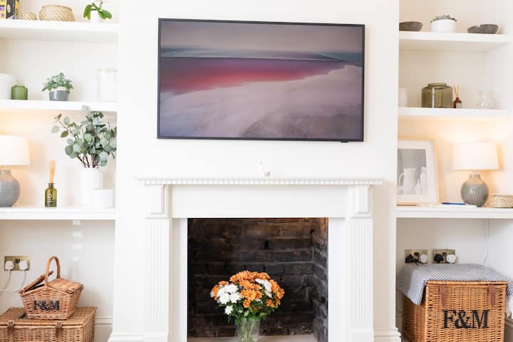 Bright 2 Bedroom Home - Sandbanks