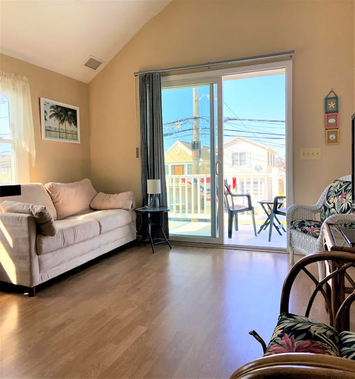 Best 4-bedrm:  2-bathrm,  2-kitchens, 2 Living Rm - Seaside Heights Beach, NJ