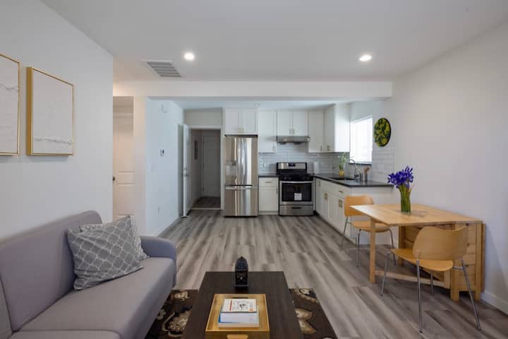 Clean And Modern Space Near Sf - Pacifica, CA