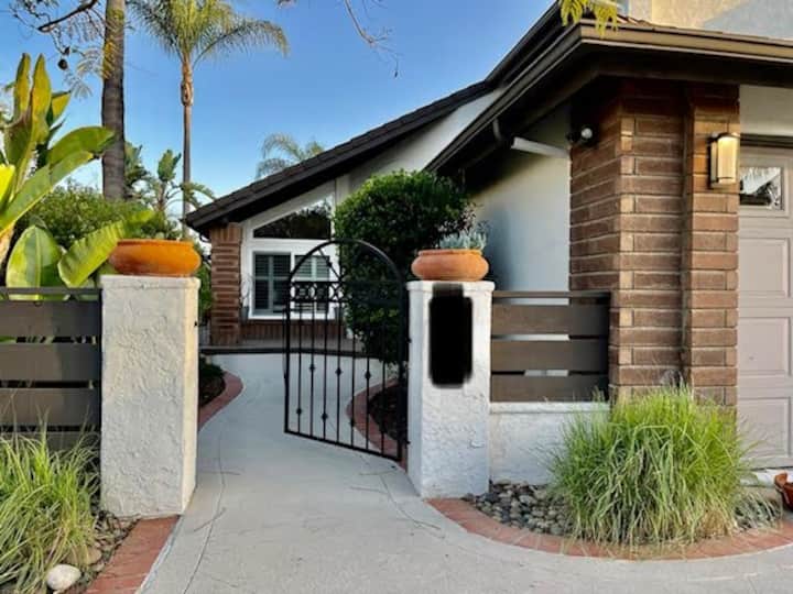 Charming Home In Carmel Valley - Del Mar, CA