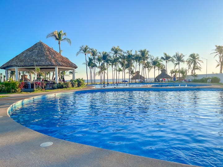 Depto. Zona Diamante Con Beach Club 3, Roof Garden - Acapulco