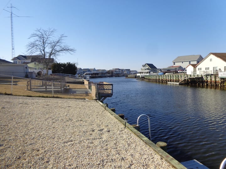 3 Bedroom Waterfront Ranch! - Long Beach Island, NJ