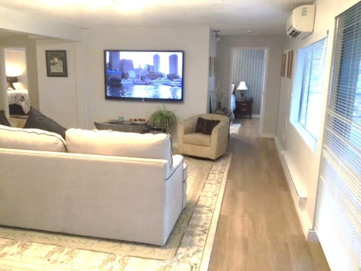 Secluded Hideaway With Spectacular Views - Langford