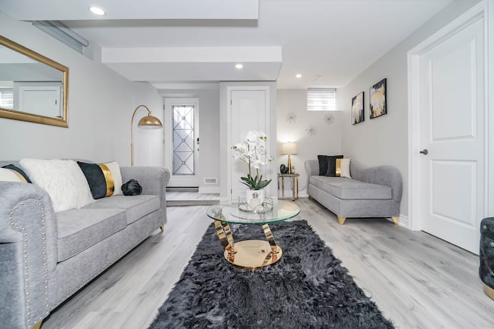 Luxe By Marvalous 2 - Brampton