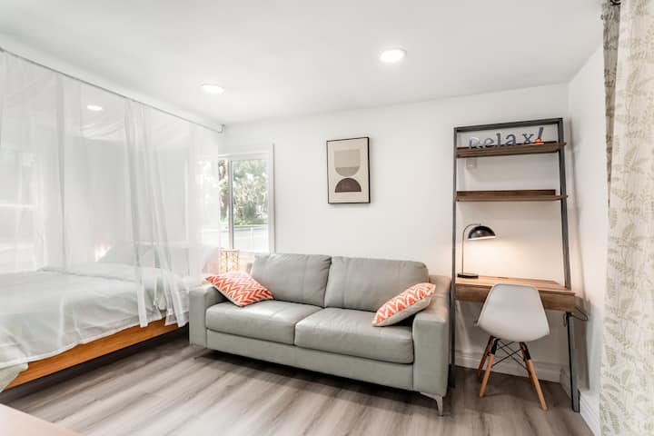 #32b- Studio W Park View&parking&pet Friendly - Alhambra, CA