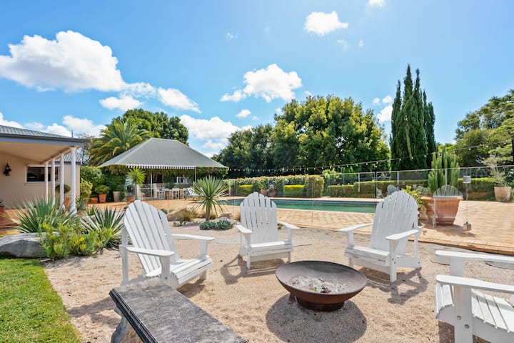 Views For Days! - Richmond Hill