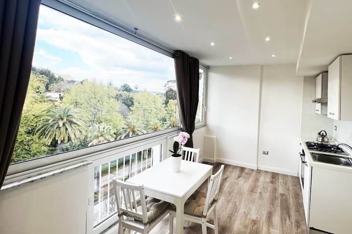 Naples Botanical Garden Downtown - Naples