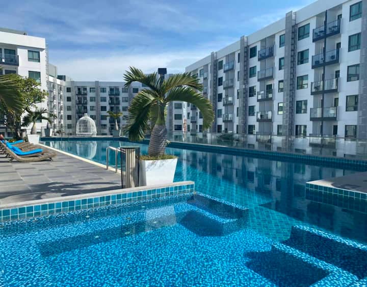 Living The Dream, Because You Can ! - Pattaya