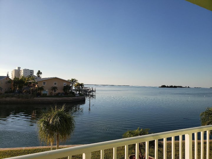 Beautiful Water View Condo - Palm Harbor, FL