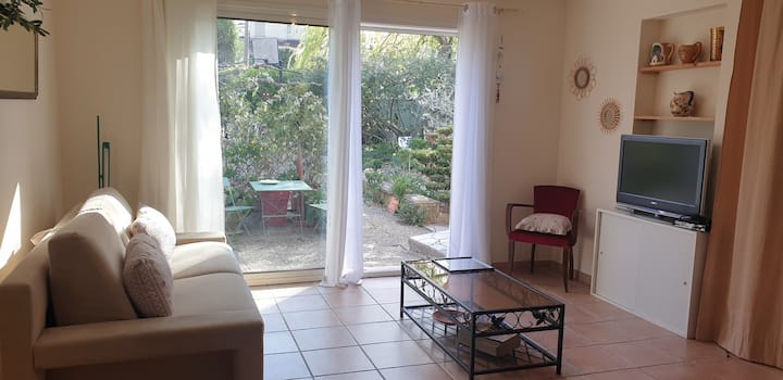 Studio Avec Terrasse Et Jardinet - Manosque