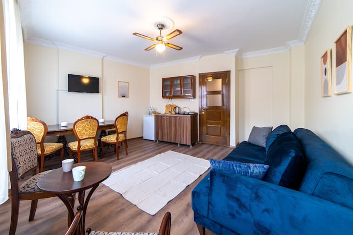 Central Duplex With 2 Br, 2 Bathroom, Ac, Balcony - 이스탄불