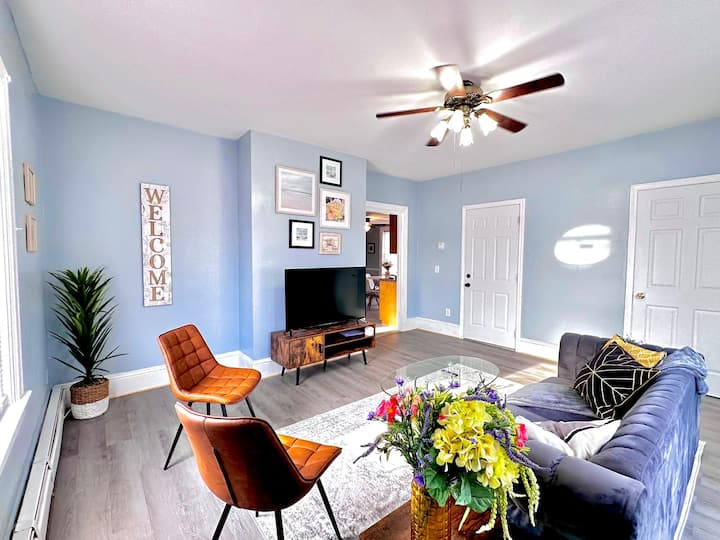 Spacious 6br Sleep 14 In Pvd - Providence, RI