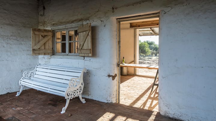 Adobe House Between Vineyards - Casablanca, Chile