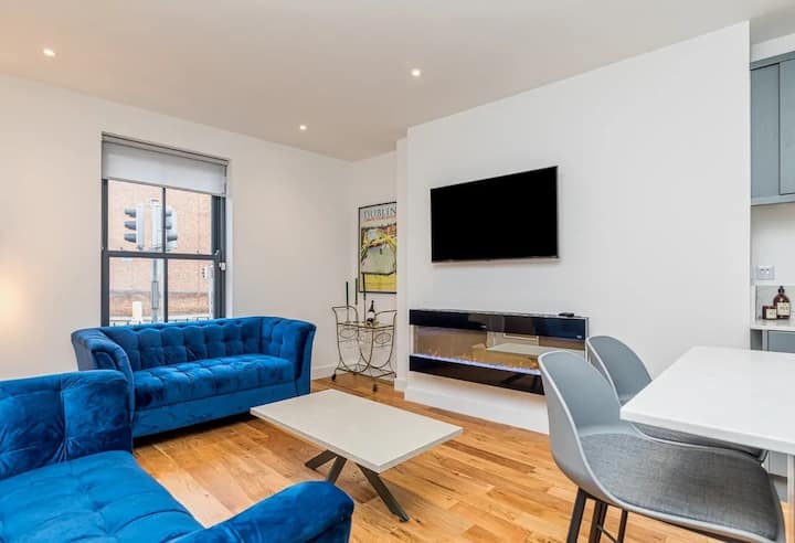 Spacious Docklands Home - Dublin