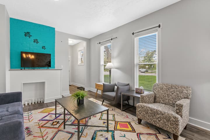 Sea Of Tranquility Sleeps 12! 4 Bdrm Near Dt - Indiana (State)