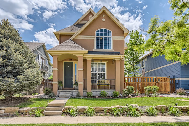 Spacious 6 Br Home -Old Town: Breweries  + Trails! - Fort Collins, CO