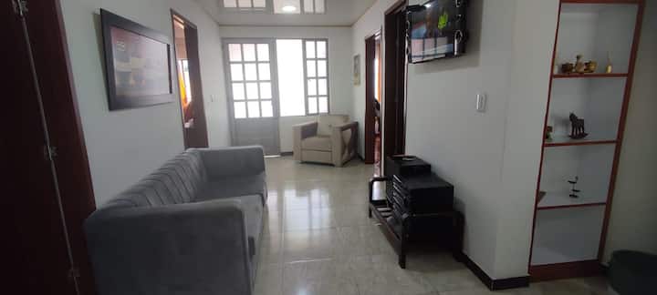 Serene Apt+laundry+wifi+parking+kitchen@chia - Chía