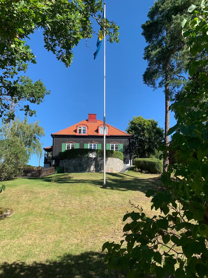 Charmig Villa Nära Natur Och Hav - Vaxholm