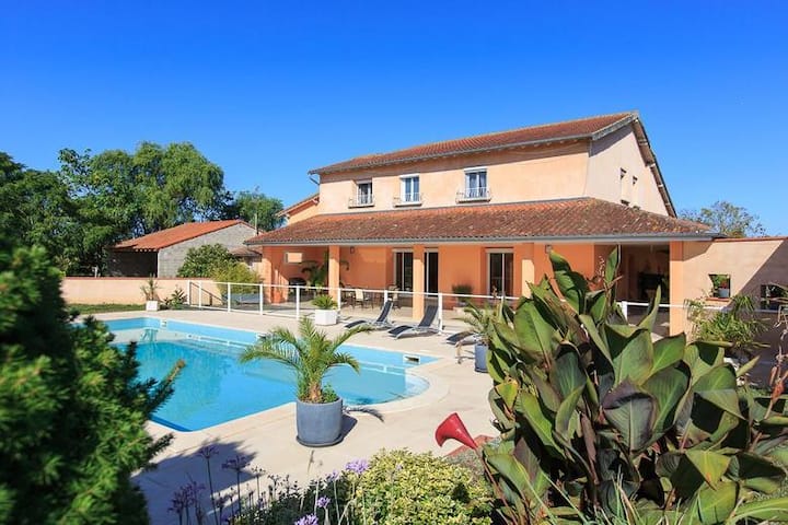 Grand Gîte Avec Piscine - Lavaur