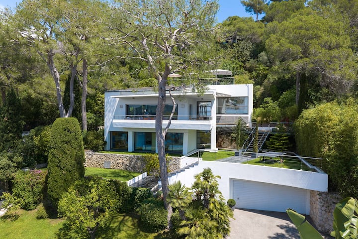 Modern 5 Bedrooms Villa On The Sea - Villefranche-sur-Mer