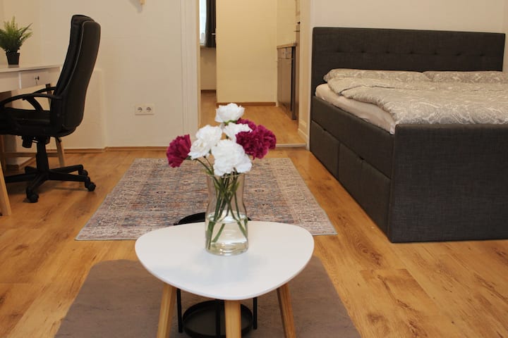 Centrally Located Apartment Near The River Spree! - Berlino