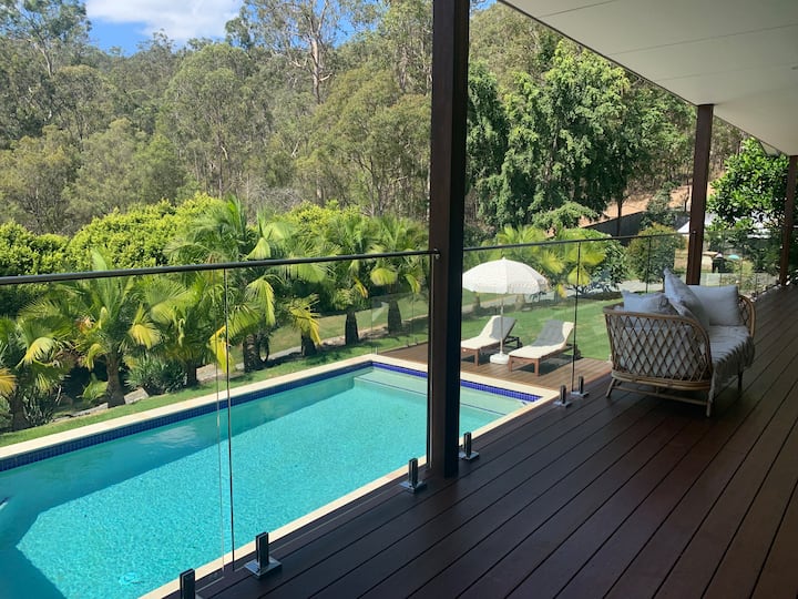 Forest Oasis Views With Fireplace, Firepit & Pool - Gold Coast