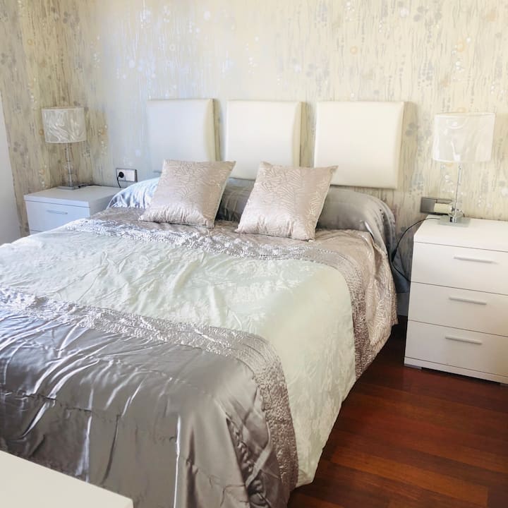 Cozy Room Paseo Marítimo - Ibiza City